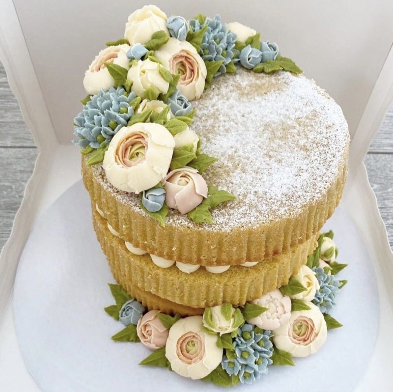 Inside Kerry’s Bouqcakes with Kerry Roberts – The Avid Pen